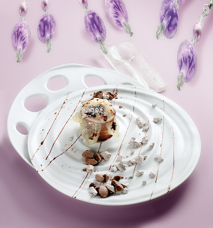 RAFRAÎCHI DE CHOCOLAT NOIR, CARAMBAR® AUX ÉCLATS DE CACAHUÈTE GRILLÉ ...